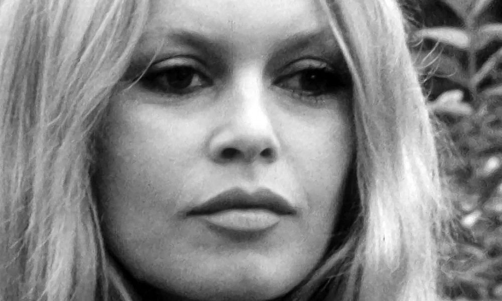 "Brigitte Bardot, l'insoumise", un doc en face-à-face avec une icône ...