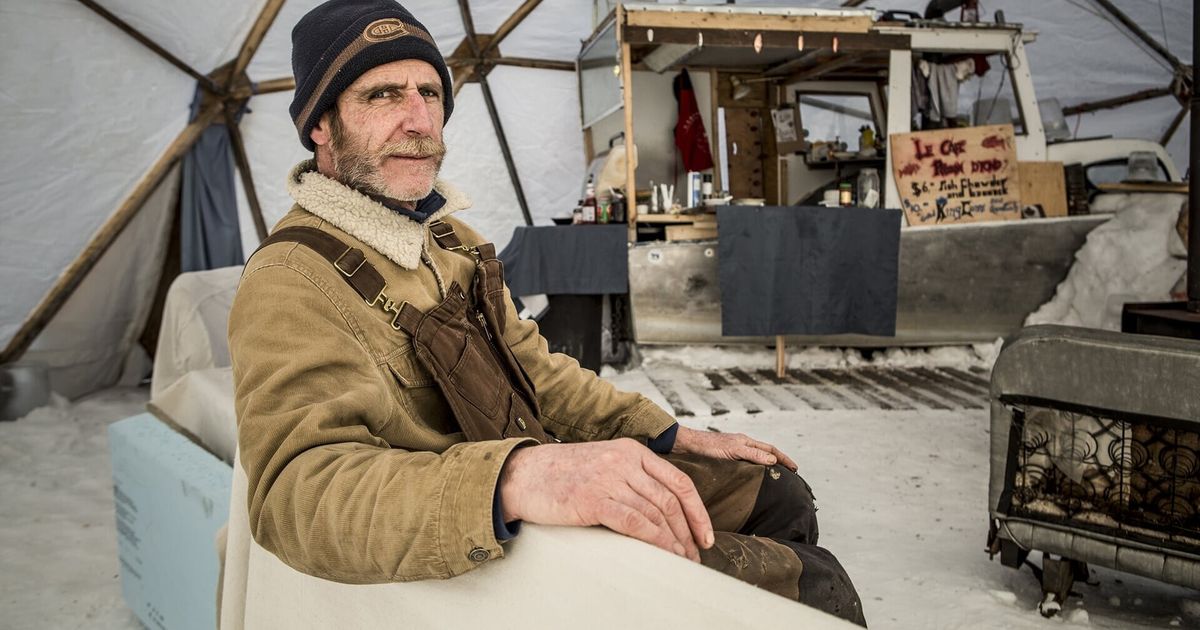 Prisonniers des glaces en streaming direct et replay sur CANAL+ ...