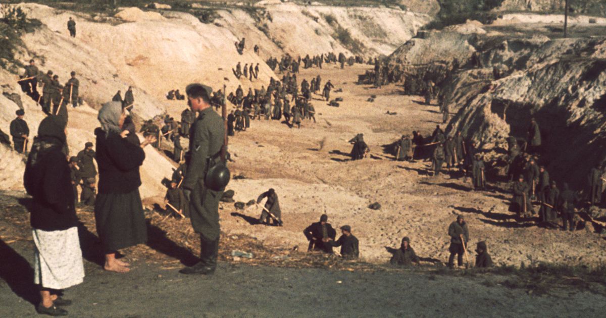 Babi Yar. Contexte en streaming direct et replay sur CANAL+ | CANAL+