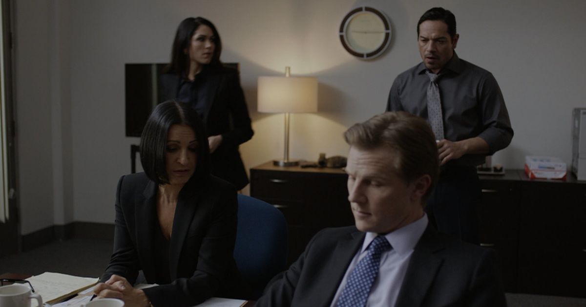 Power : Episode 4 - Qui Es-Tu? en streaming direct et replay sur CANAL+ ...