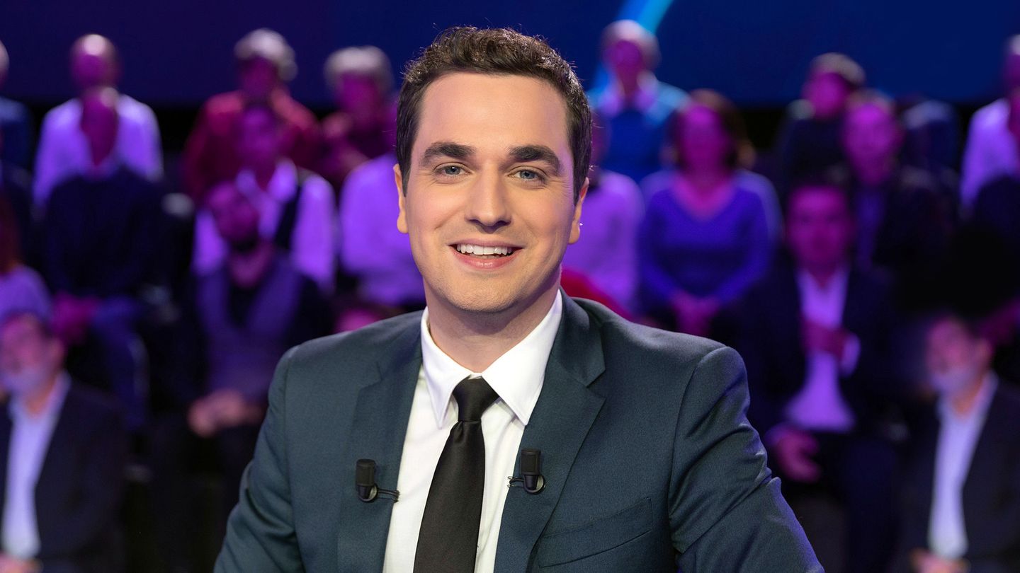 Canal Foot Manager en streaming direct et replay sur CANAL+ | myCANAL