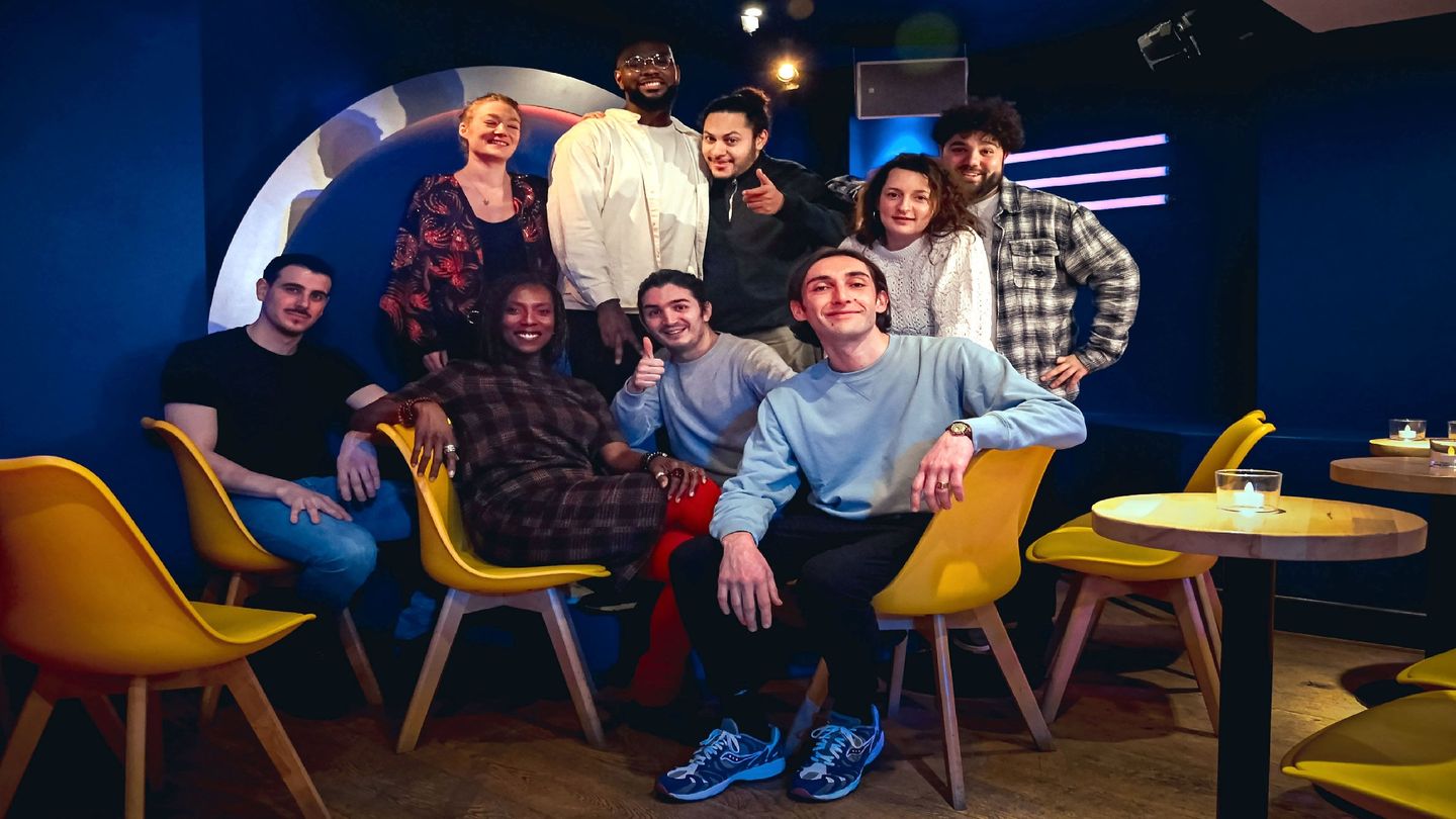 Résumé Et Casting Comédie Club Tour Shirley Souagnon Divertissement