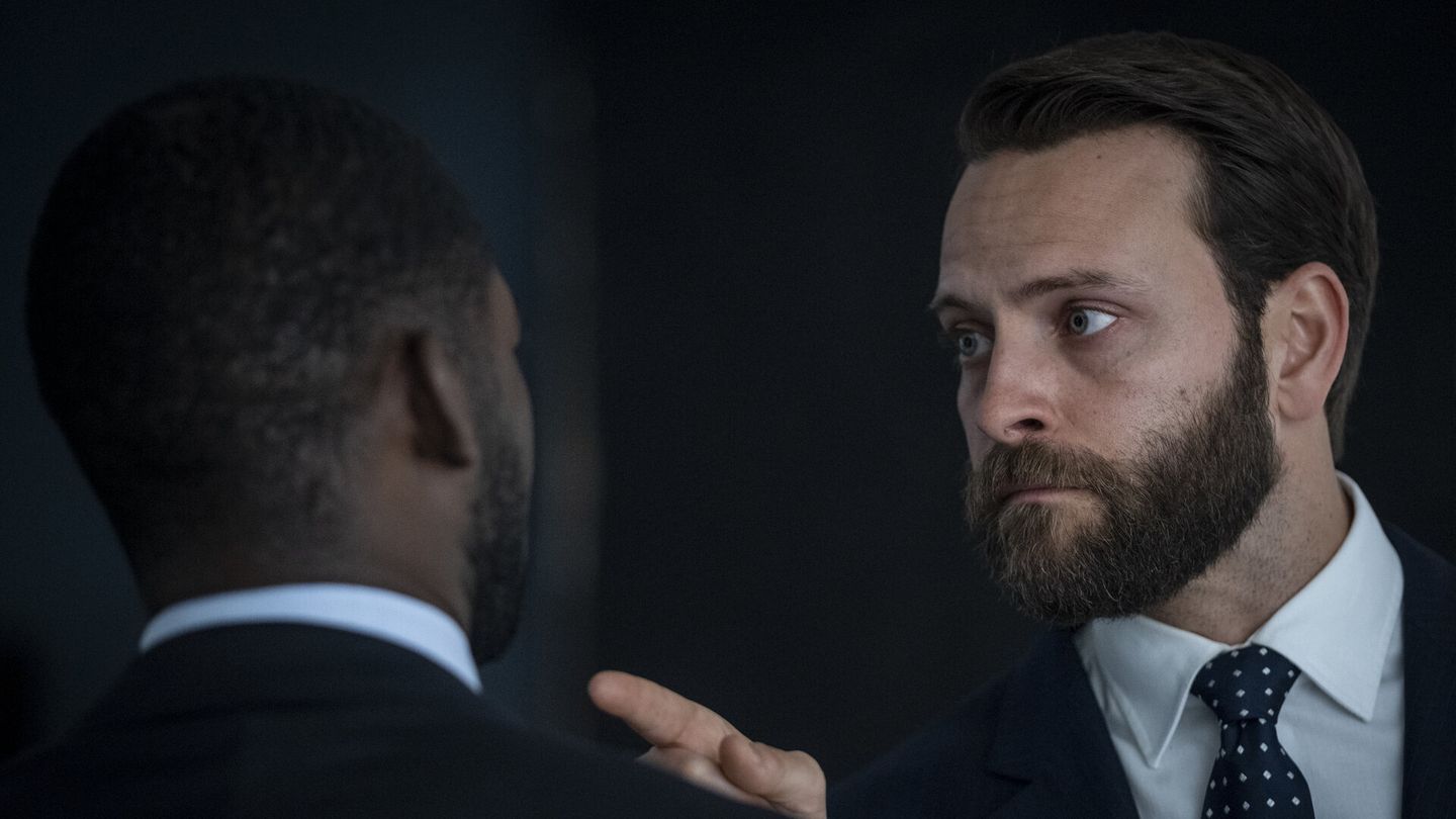 Résumé et casting Devils - Saison 2 Série Drame 49 min 2022 | myCANAL