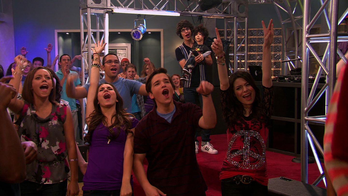 iCarly en streaming direct et replay sur CANAL+ | myCANAL
