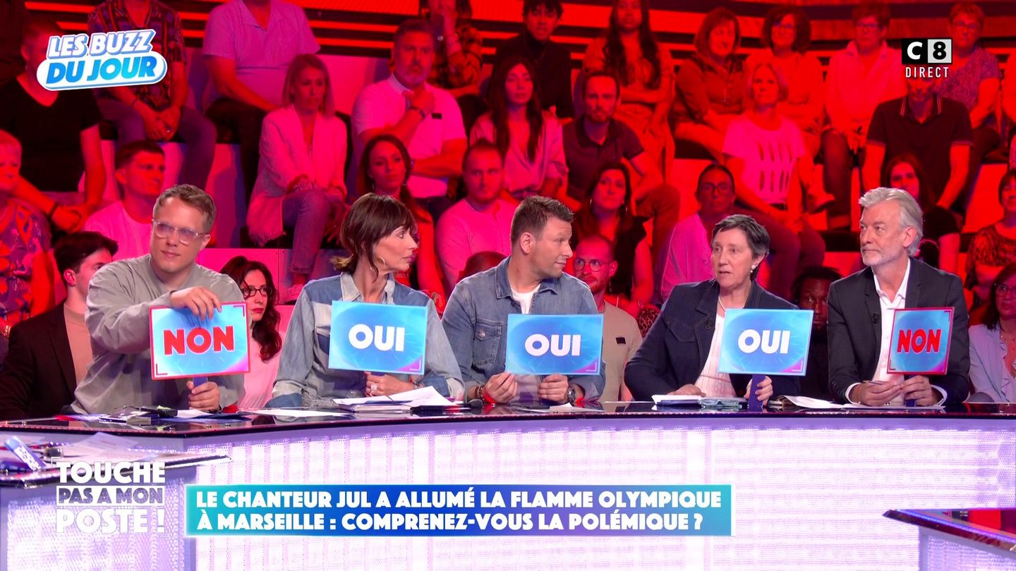 Résumé et casting Le chanteur JUL a allumé la flamme olympique à ...