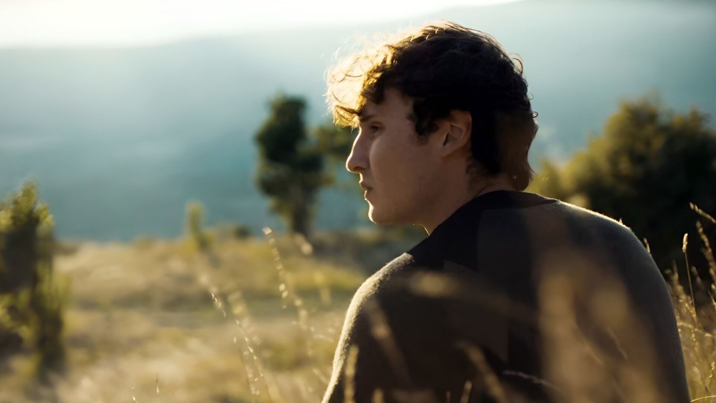 La pierre percée en streaming direct et replay sur CANAL+ | CANAL+
